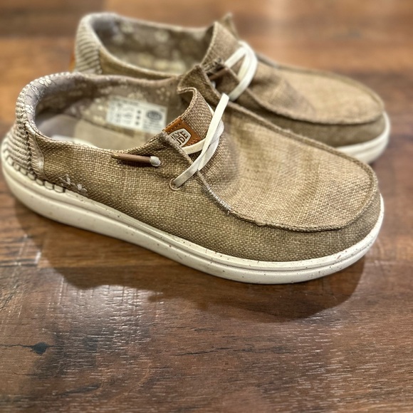 Hey Dude | Shoes | Hey Dude Tan Moccasin Shoes With Floral Lining ...